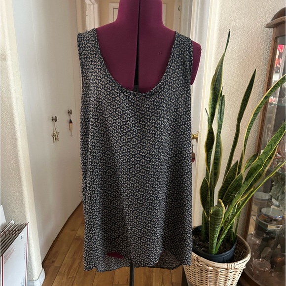 Pleione | Tops | Pleione Blouse Sleeveless With Keyhole Back Neck With ...